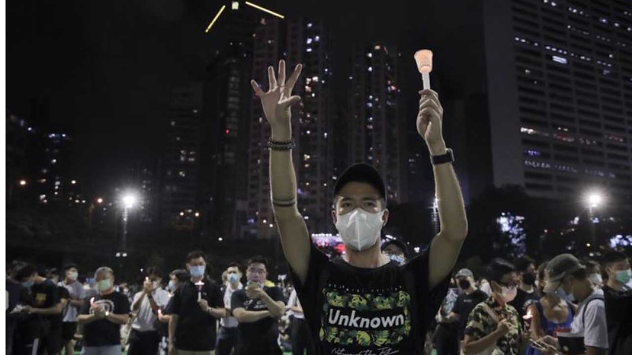 Hong Kong Marks Tiananmen Anniversary Defying A Police Ban