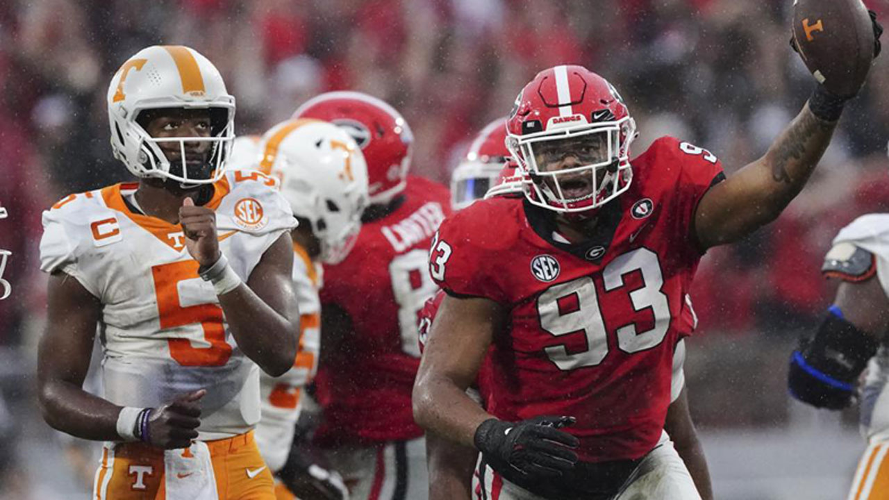 AP Top 25: Georgia Has No. 1 On Lock, 'Bama Drops To No. 10