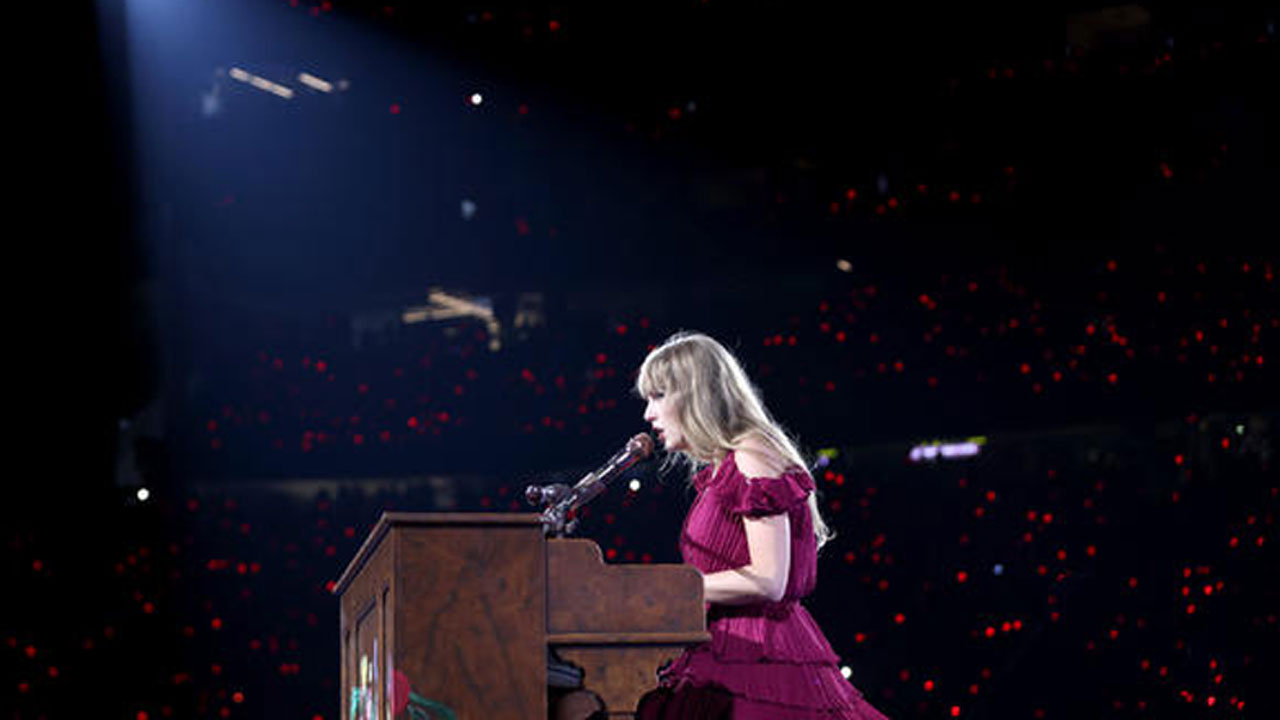 Taylor Swift Sings Surprise Song After Fan's Post Honoring Late Brother ...