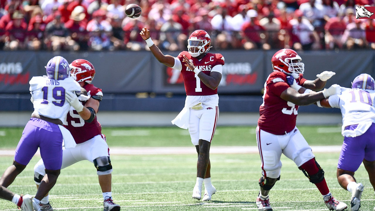 3 Razorback Takeaways: Hogs Cruise Past Western Carolina 56-13