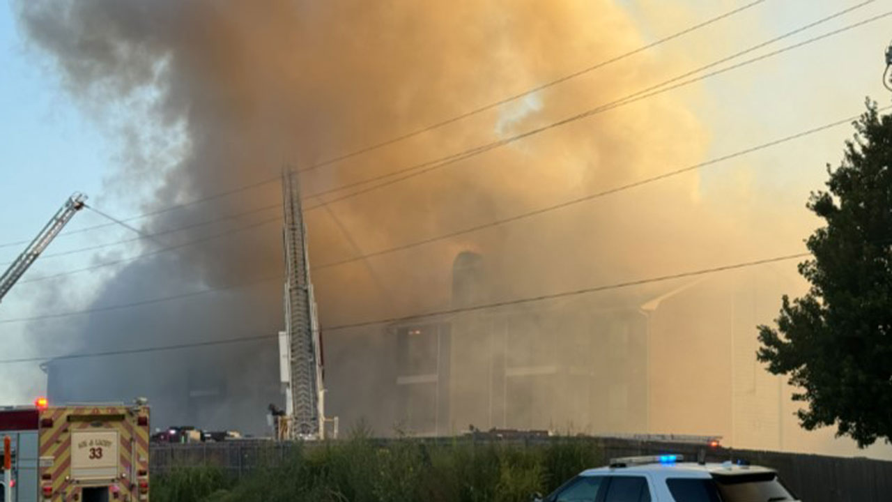 Authorities Battle 3-Alarm Fire At Windsail Apartments In Tulsa