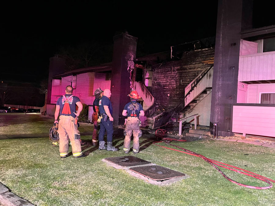 1 Injured, Multiple Displaced After Fire At Tulsa Apartment Building