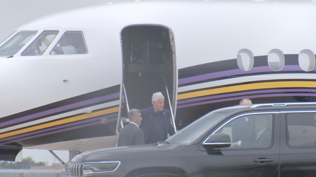 Bill Clinton arrives in OKC ahead of bombing remembrance ceremony ...