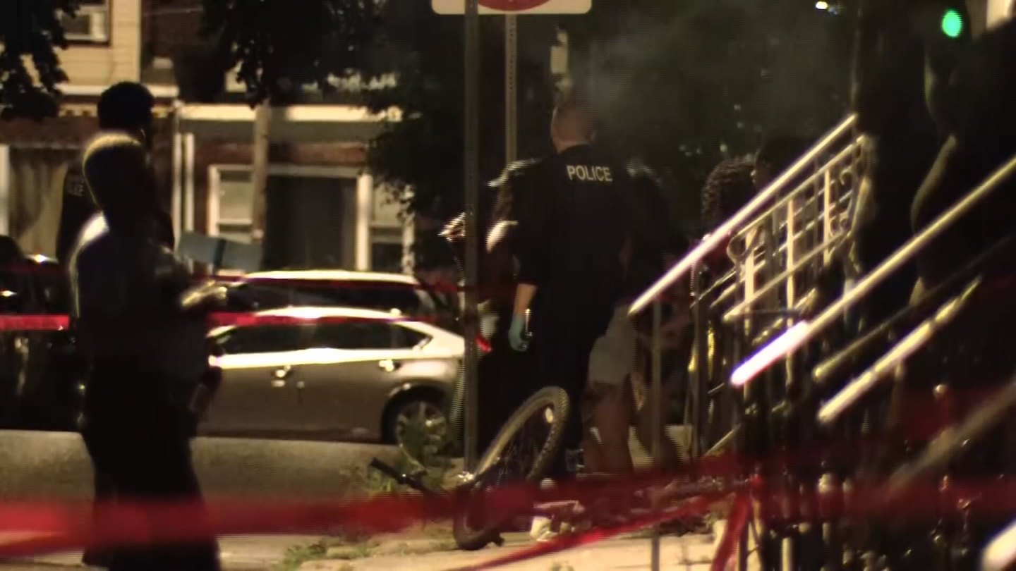 3 dead, 10 injured in mass shooting in Philadelphia, police say