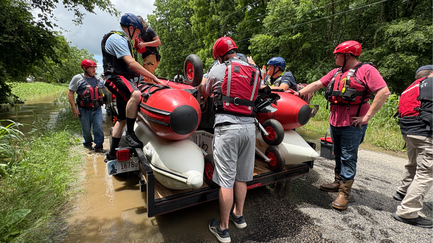 Flash flooding leads to water rescues in Washington County