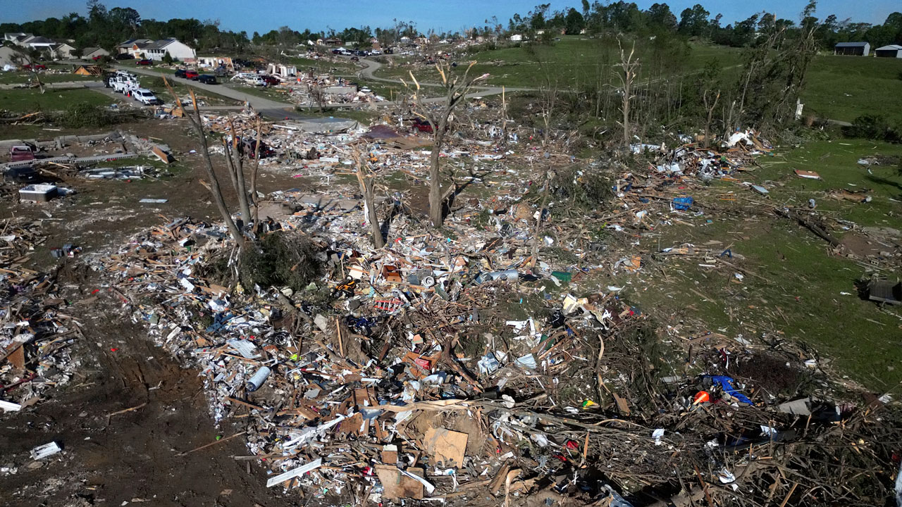 27 killed, homes leveled as tornadoes devastate parts of Kentucky ...