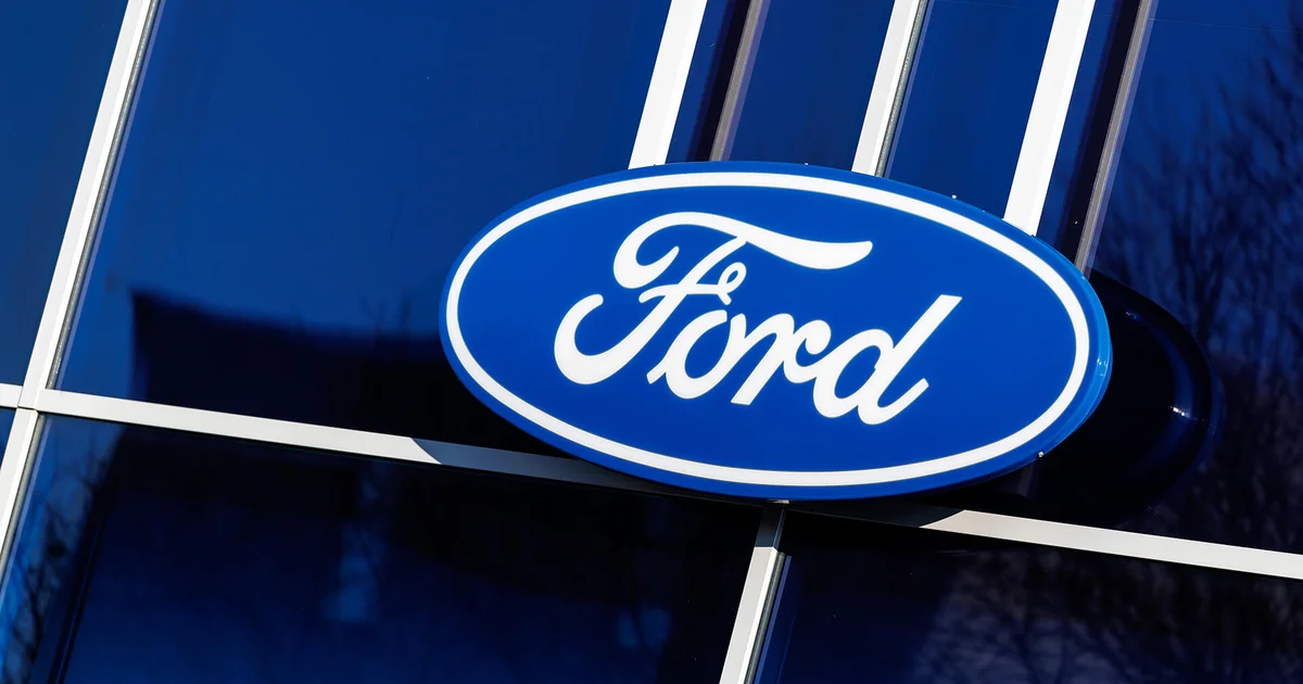 Ford recalls more than 1 million vehicles over rearview camera glitch