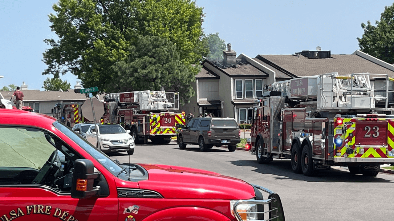 Fire damages two units at Tulsa apartment complex