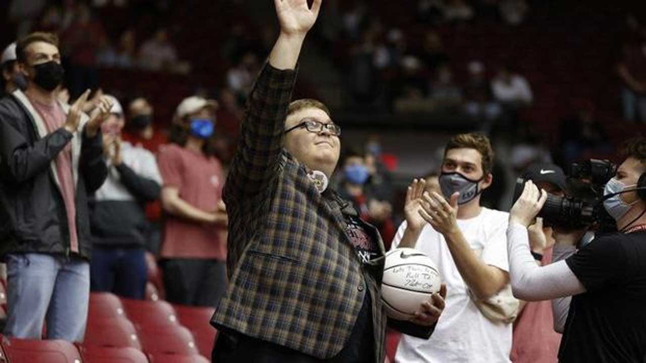 Death Of Alabama Fan Who Attended NCAA Tournament Prompts Contact ...