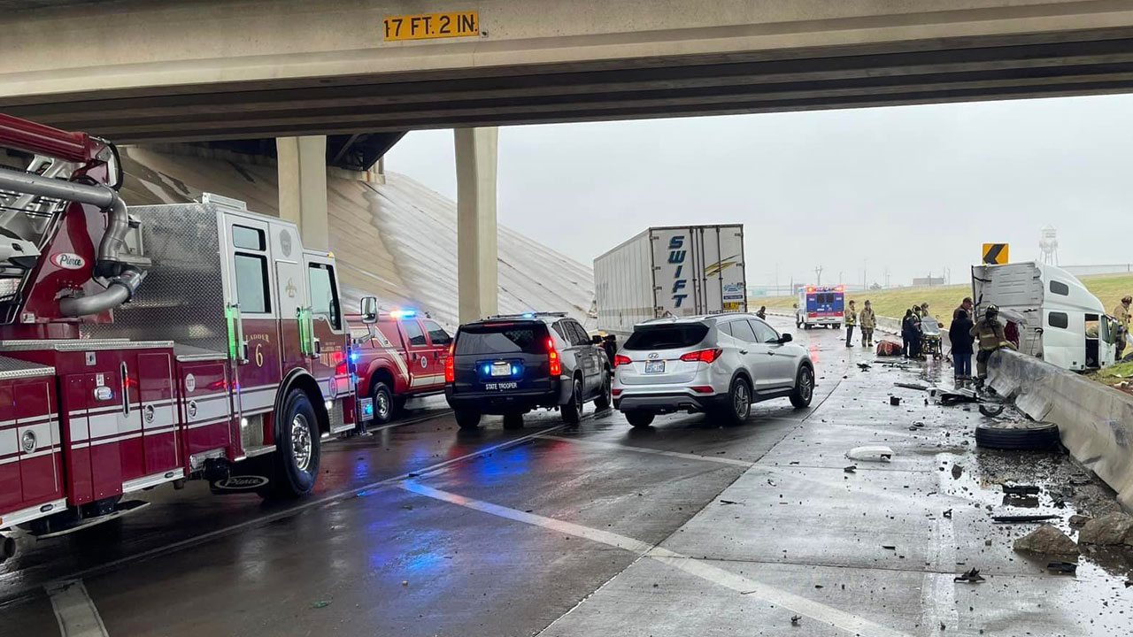 Semi Crash Causes Traffic Backup On I-40 At Ft. Smith Junction