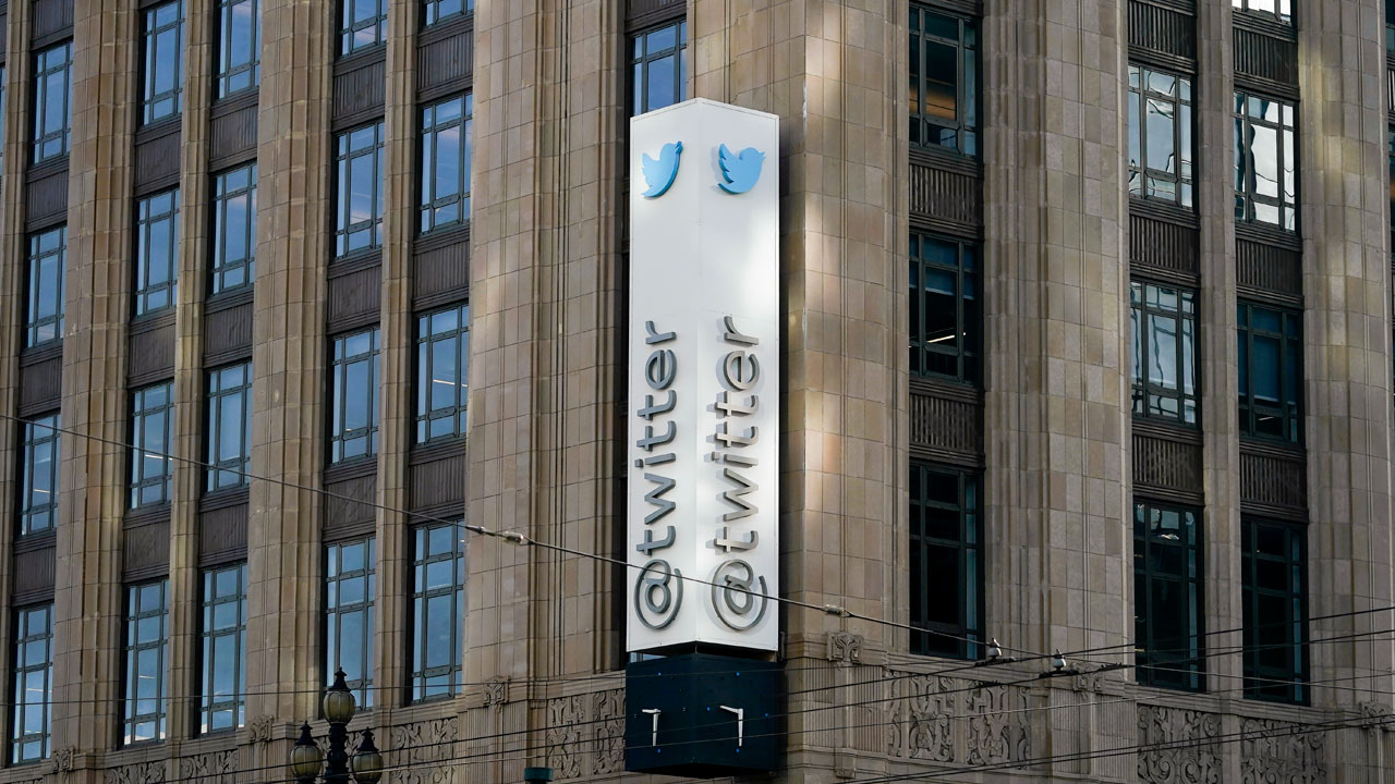 Musk Plans To Relaunch Twitter Premium Service, Again