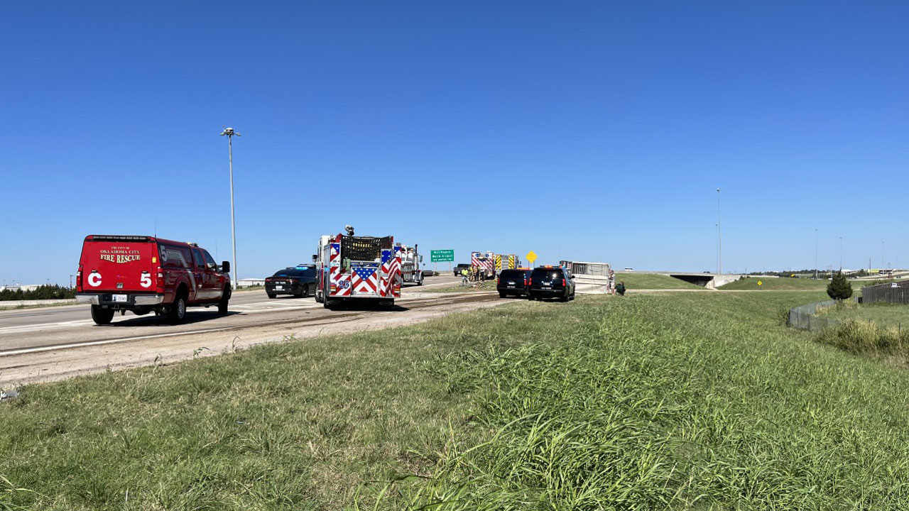 OHP: I-44 Northbound Reopened Following Cattle Truck Overturn