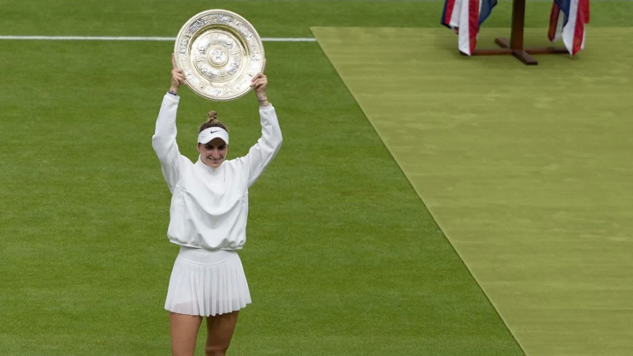 Marketa Vondrousova Is Wimbledon's First Unseeded Female Champion After ...