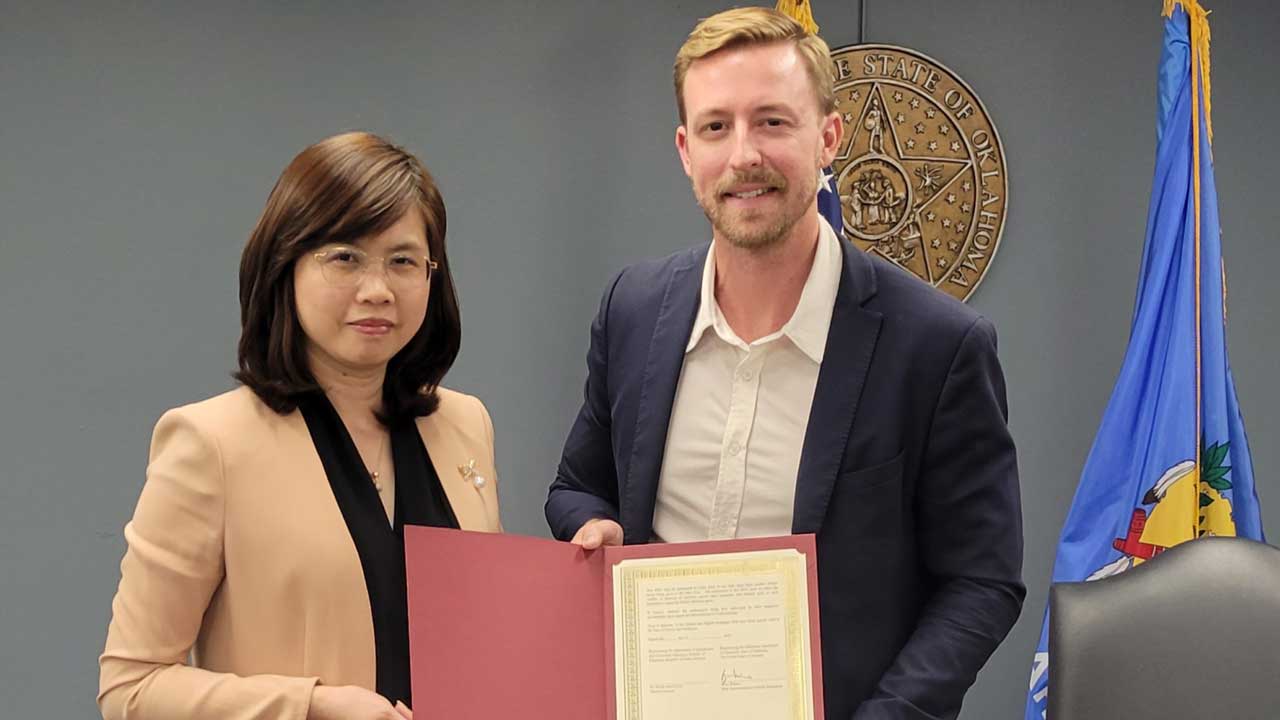Superintendent Ryan Walters Signs Memorandum Of Understanding With Taiwan