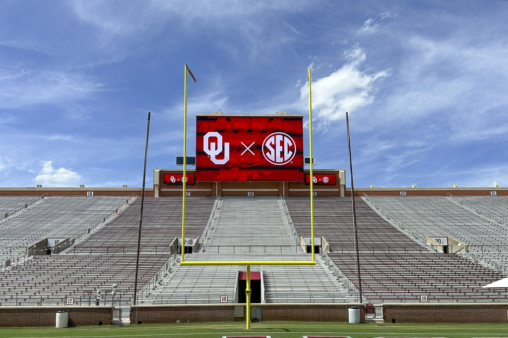 College GameDay Heading To Norman For Oklahoma’s First SEC Game Against ...