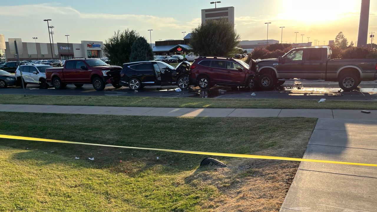 Several Hurt In Multi-Vehicle Crash In NW Oklahoma City