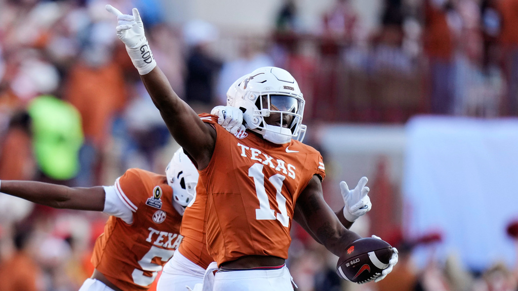 Texas, Penn State Lead 2025 Preseason AP All-America Team as SEC ...