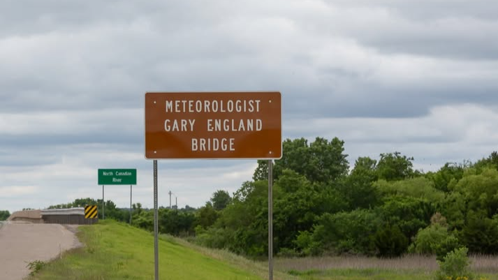 Gary England honored with Bridge in Seiling