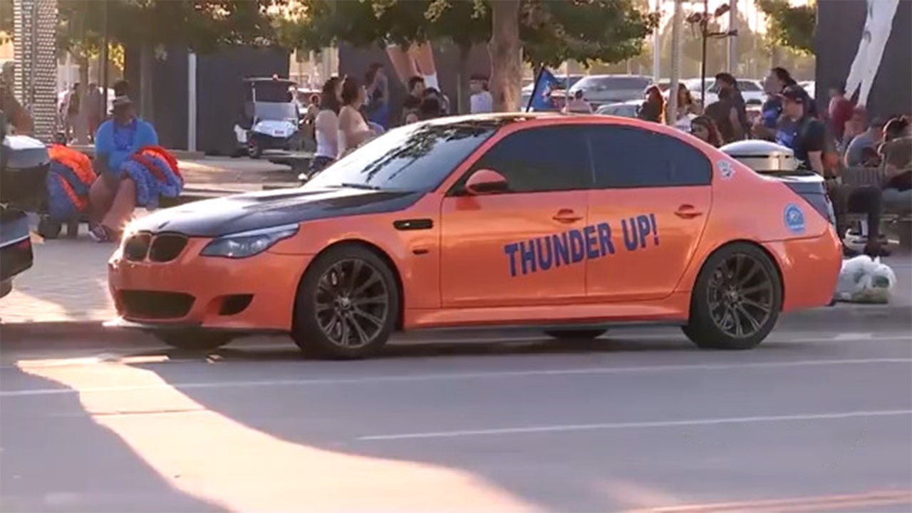 Thunder fan decks out car for NBA Finals